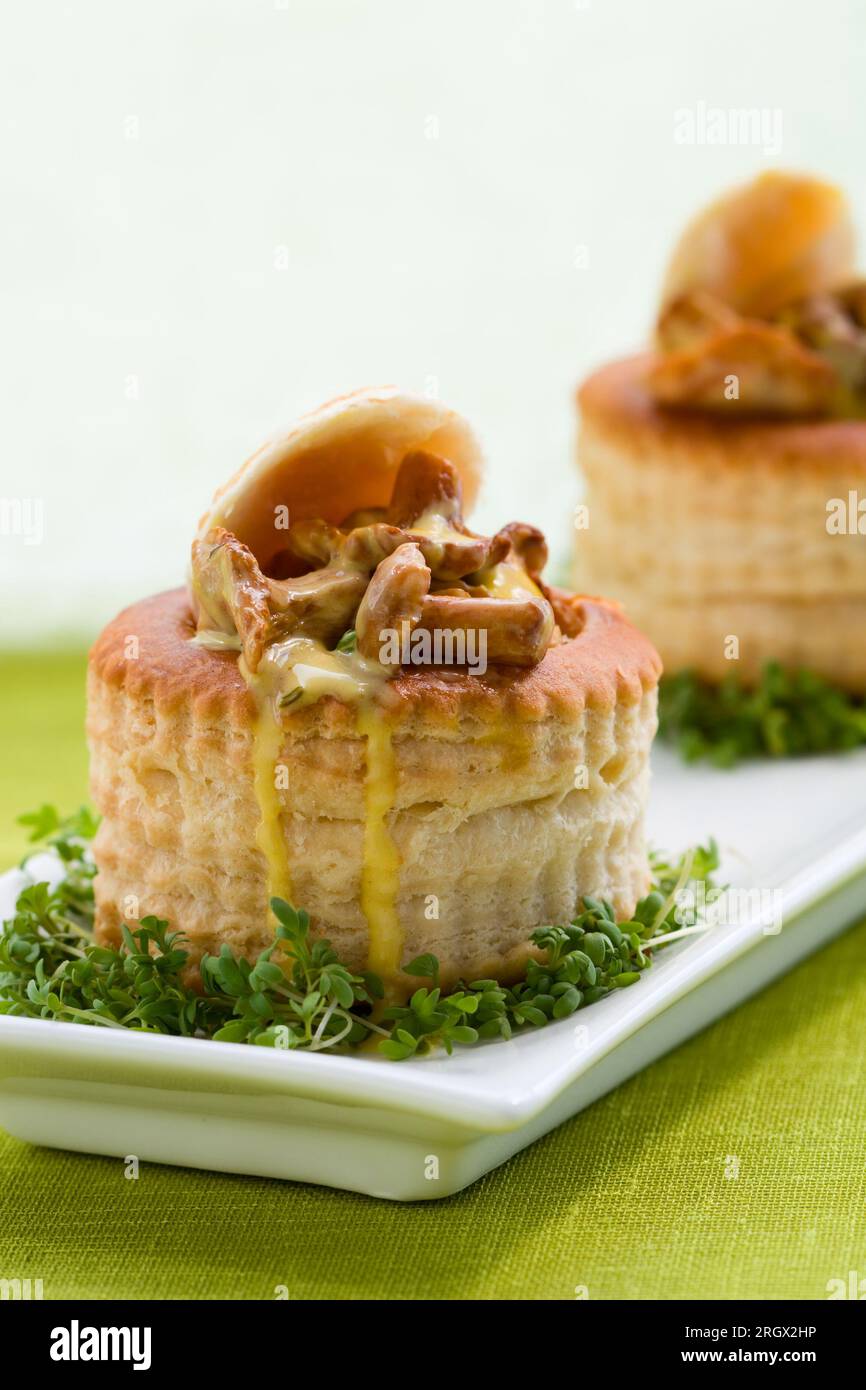 vol-au-vents puff pastry cases filled with mushrooms Stock Photo - Alamy