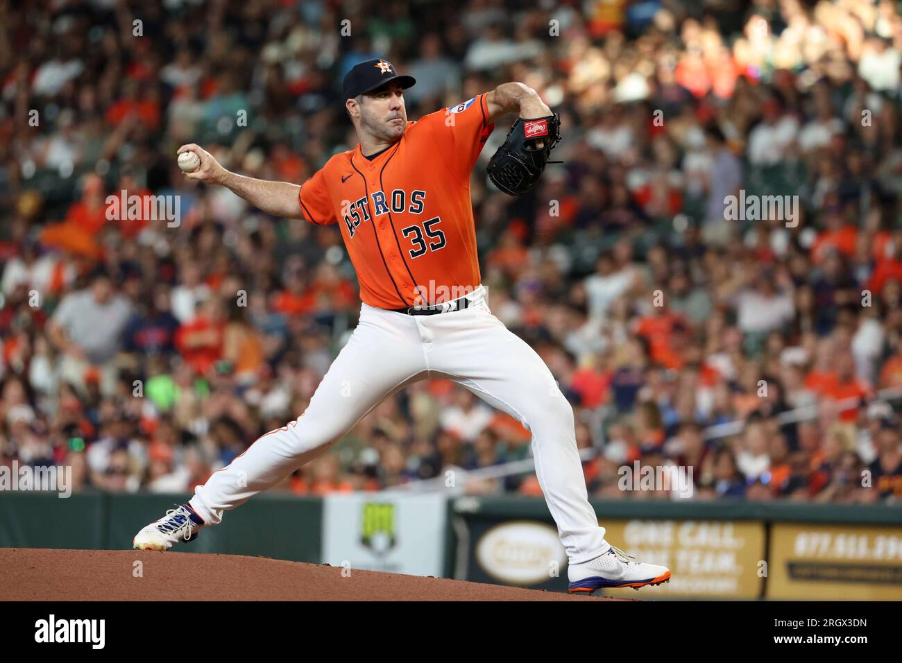 HOUSTON, TX - AUGUST 11: Houston Astros starting pitcher Justin ...