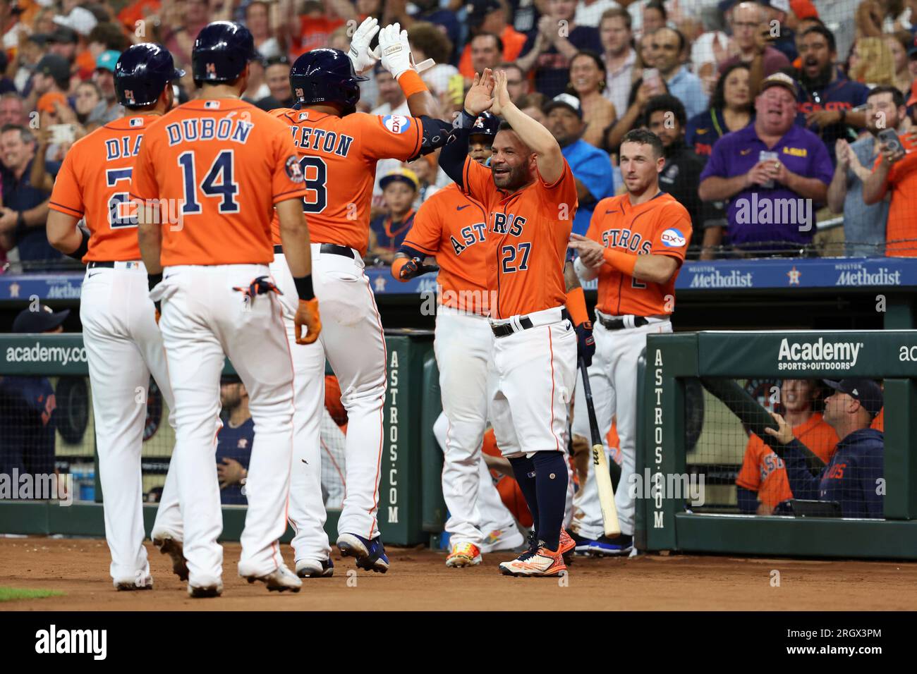 HOUSTON, TX - AUGUST 11: Houston Astros first baseman Jon Singleton (28 ...