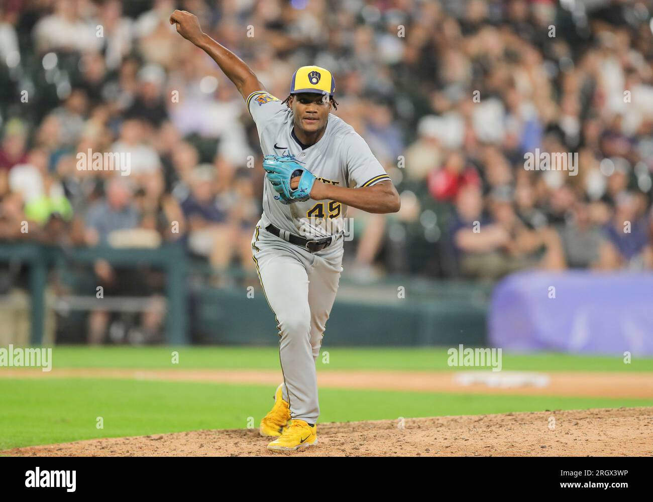 CHICAGO, IL - AUGUST 11: Milwaukee Brewers relief pitcher Abner Uribe ...