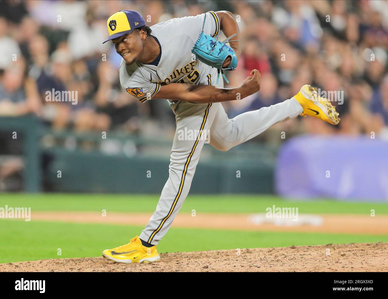 CHICAGO, IL - AUGUST 11: Milwaukee Brewers relief pitcher Abner Uribe ...