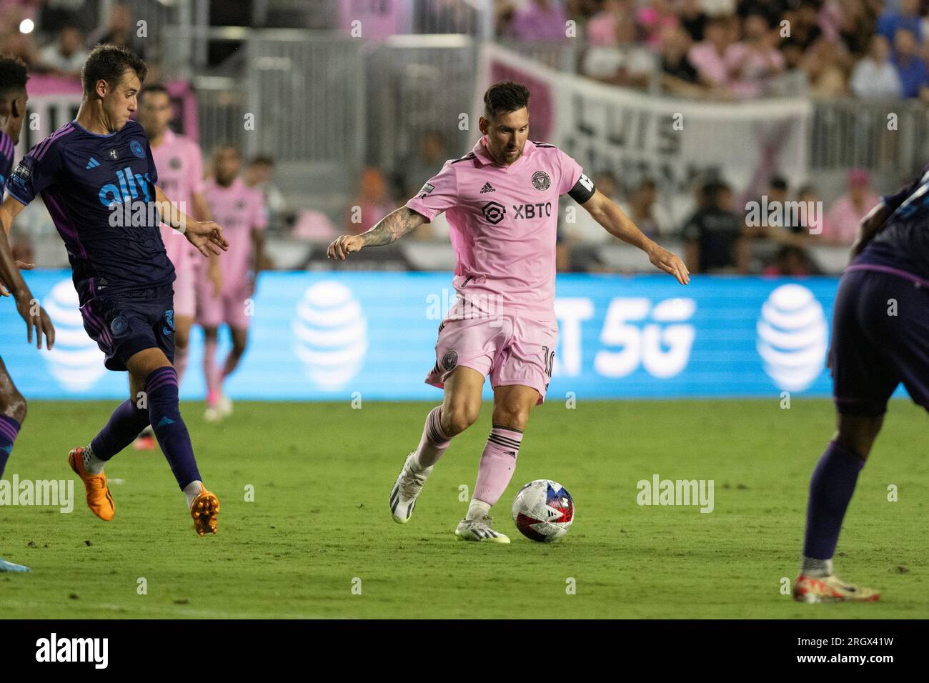 FORT LAUDERDALE, FL - AUGUST 11: Inter Miami forward Lionel Messi (10 ...