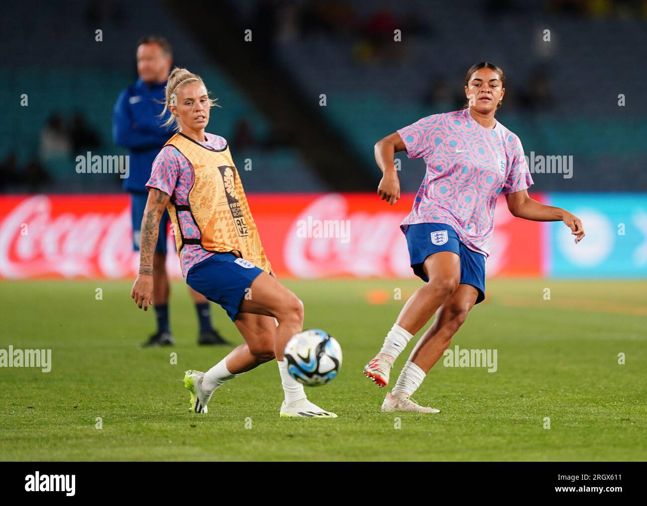 England's Rachel Daly and Jessica Carter warming up before the FIFA ...