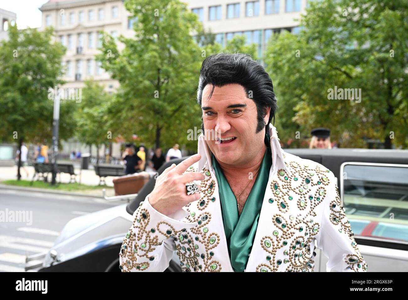 Berlin, Germany. 11th Aug, 2023. Elvis performer Grahame Patrick from ...