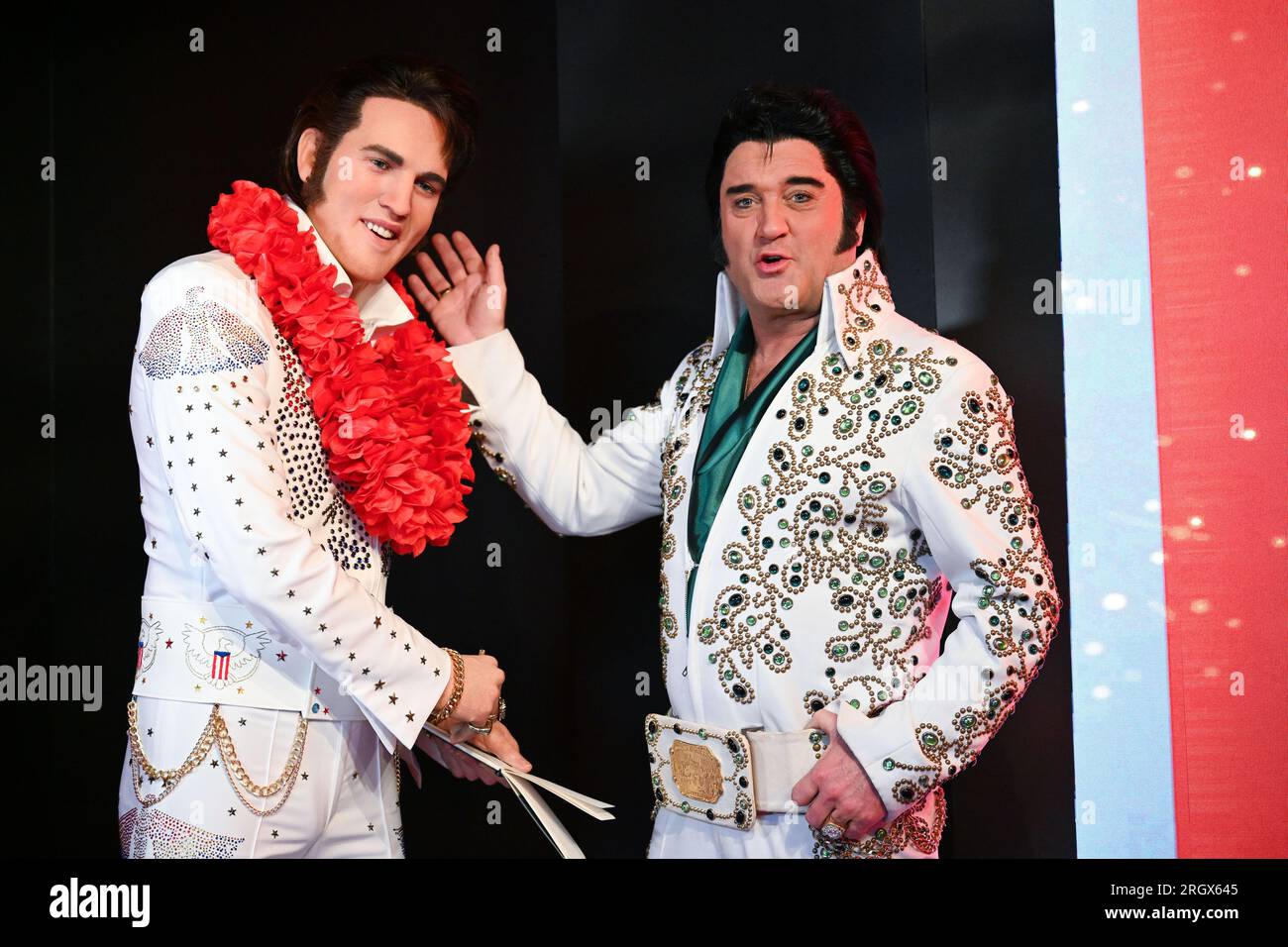 Berlin, Germany. 11th Aug, 2023. Elvis performer Grahame Patrick (r ...