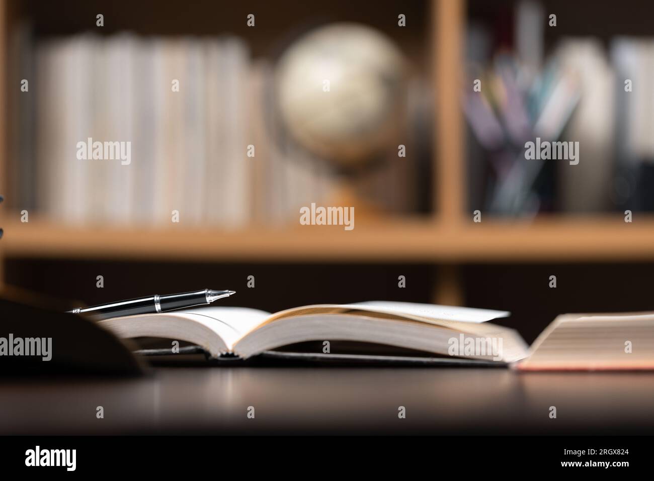 Open textbook hi-res stock photography and images - Alamy