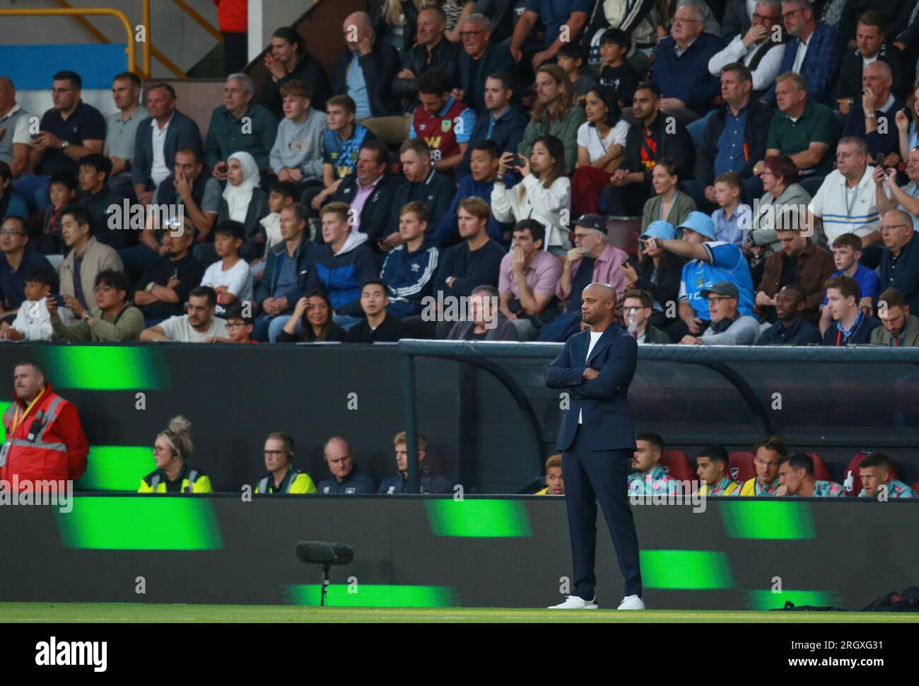 Vincent kompany burnley fc hi-res stock photography and images - Alamy