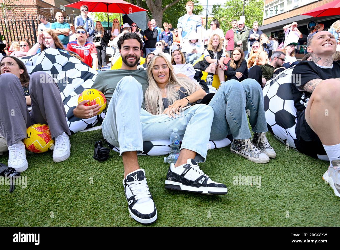 EDITORIAL USE ONLY Love Island winners Jess Harding and Sammy Root ...