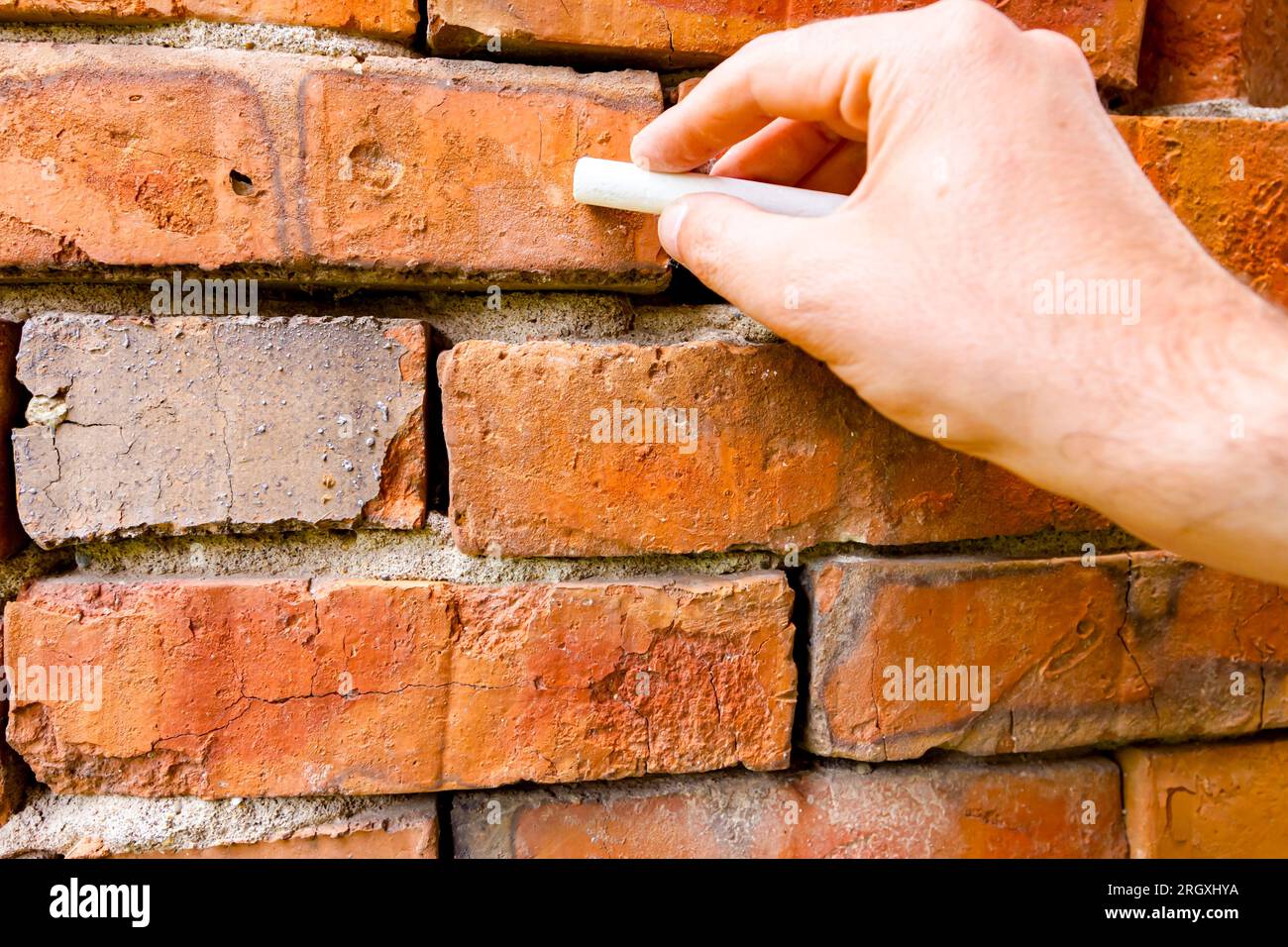 Chalk on bricks hi-res stock photography and images - Alamy