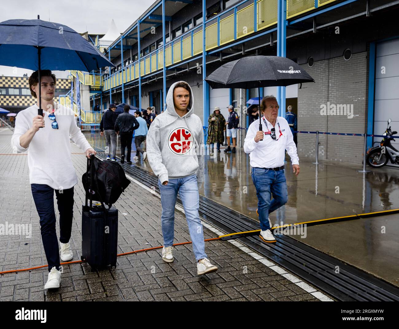 ASSEN - Nyck de Vries prior to a show on the TT circuit. The former ...