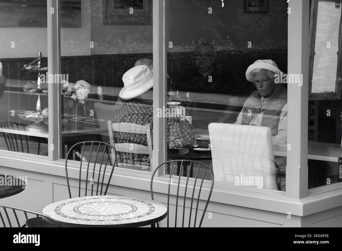 Devon cream tea sign hi-res stock photography and images - Alamy