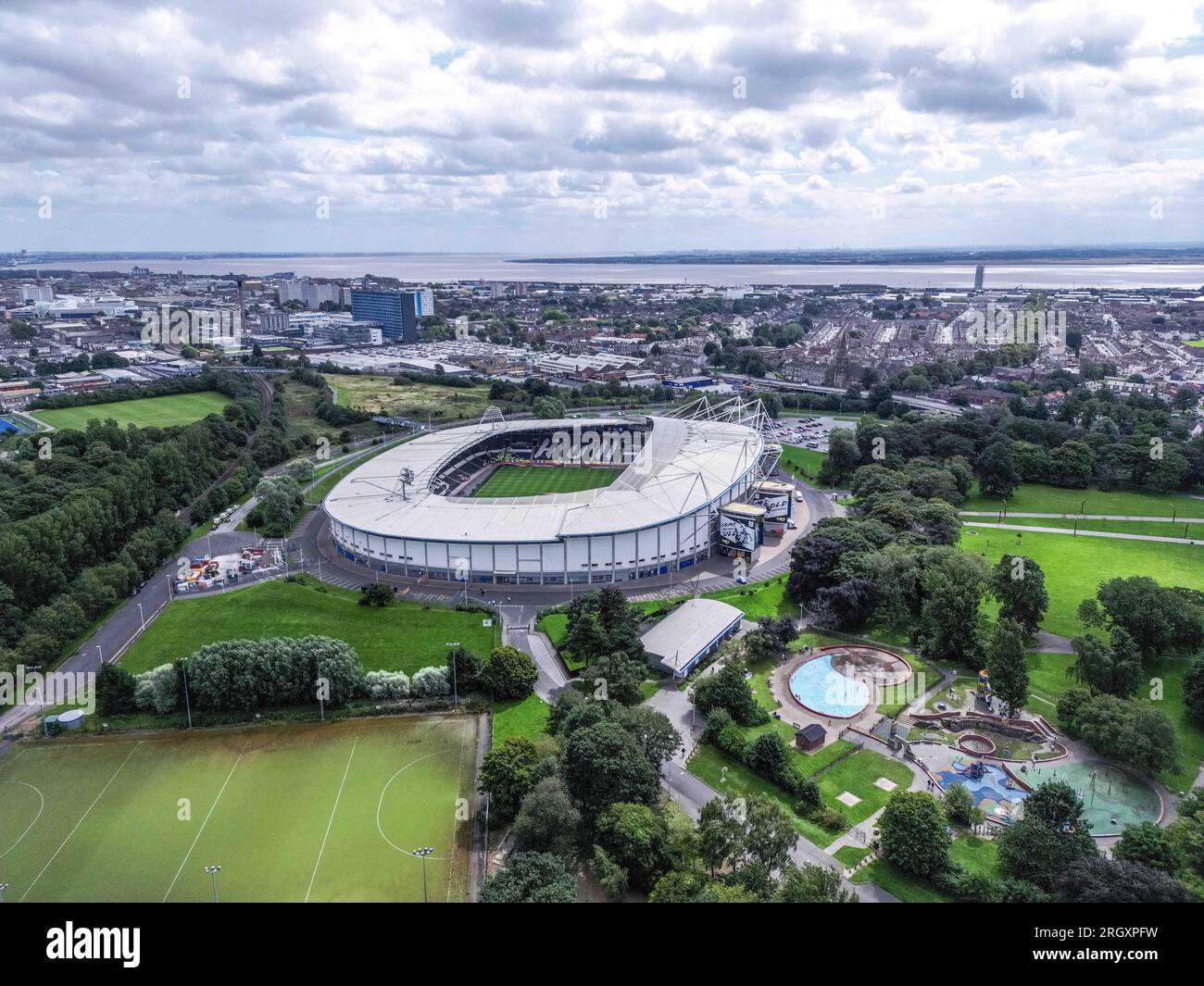 Hull stadium aerial hi-res stock photography and images - Alamy