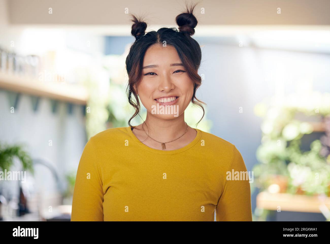 Asian gen z woman hi-res stock photography and images - Alamy