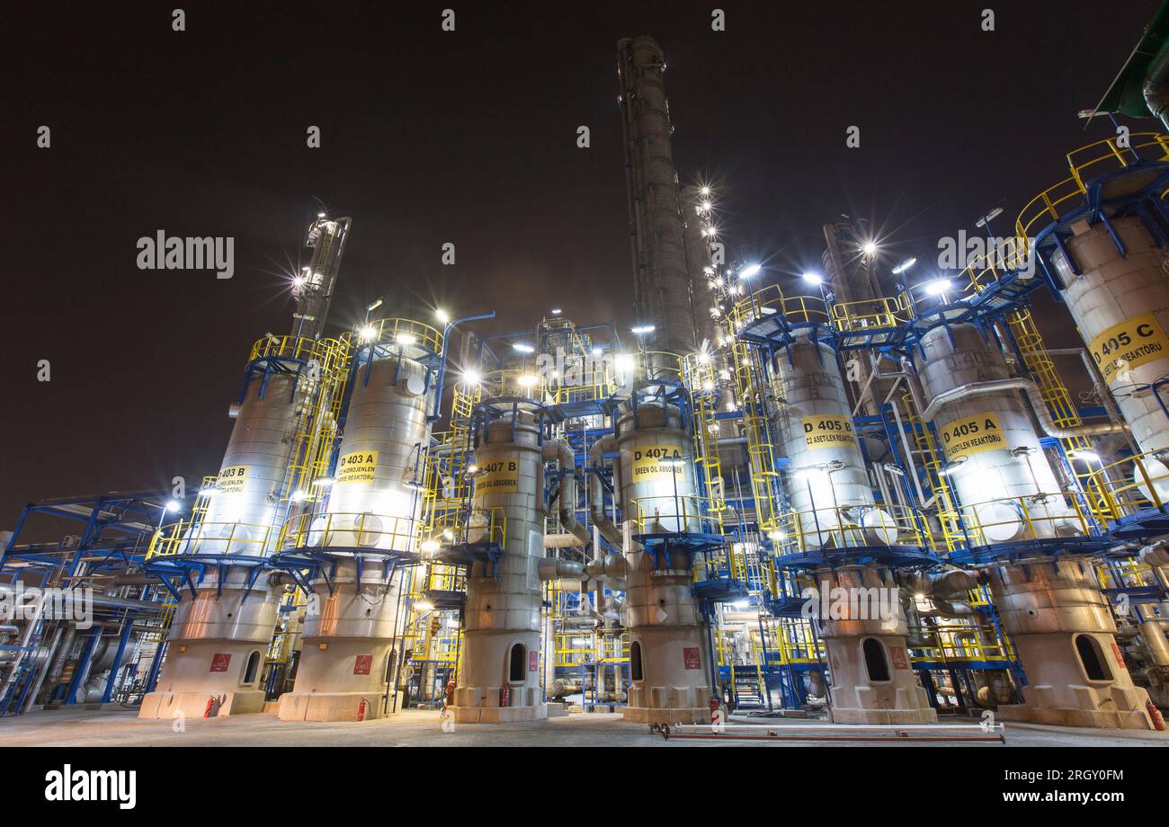 beautiful pictures of a natural gas factory at night and flashing ...
