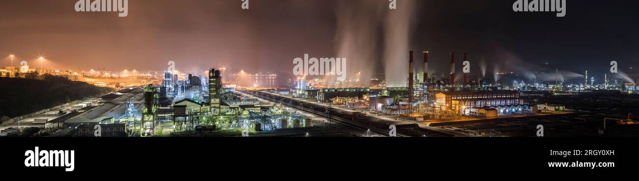 beautiful pictures of a natural gas factory at night and flashing ...