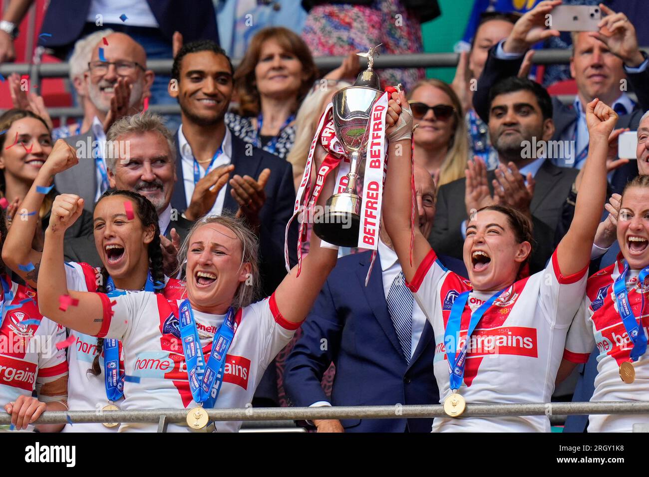 Jodie Cunningham #13 of St. Helens and Emily Rudge #12 of St. Helens ...