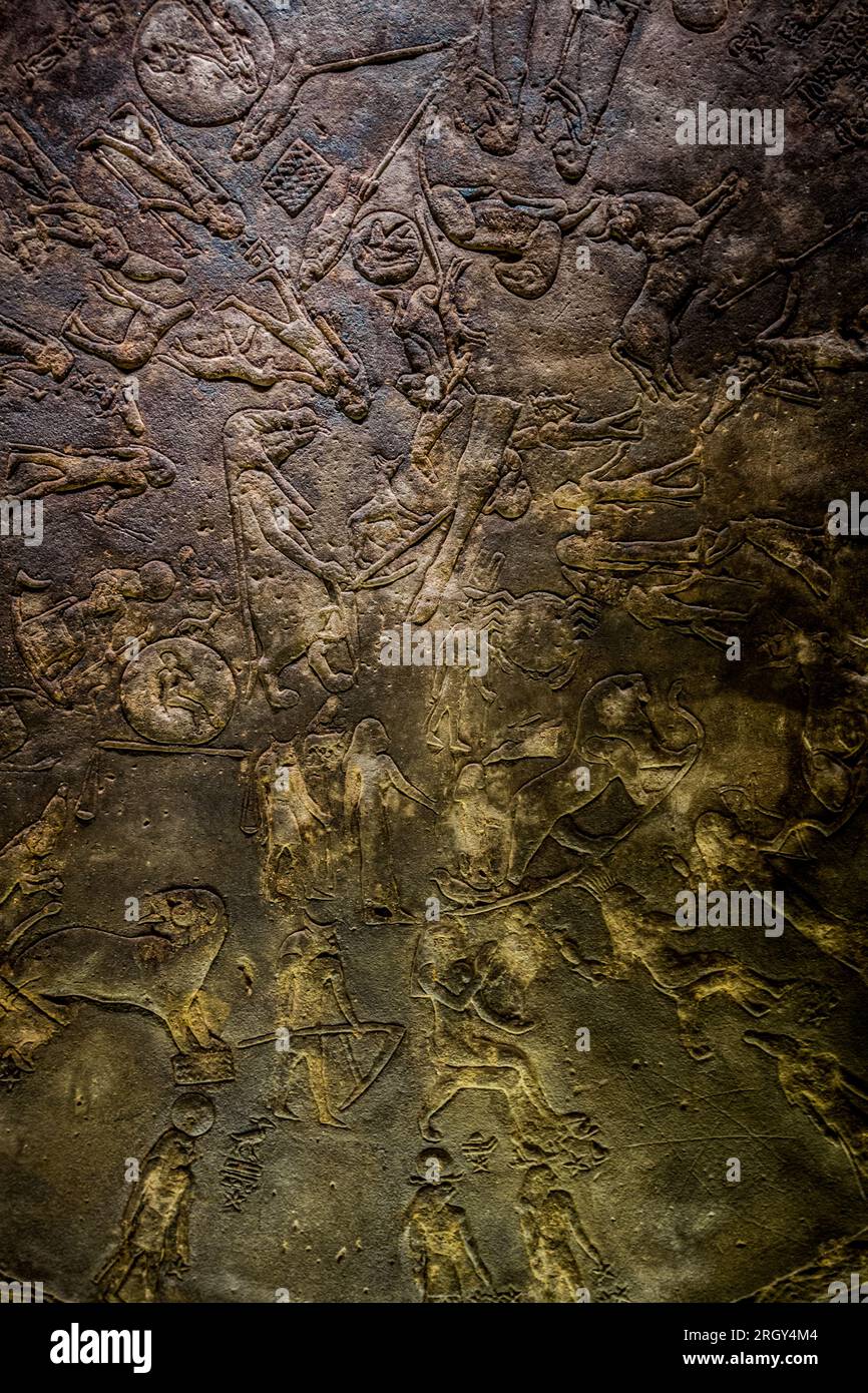 The Zodiac of Dendera, decorated ceiling detail in Louvre museum ...