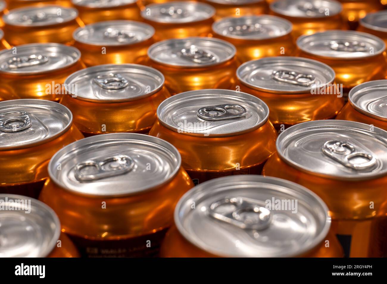 Many cans cold beer hi-res stock photography and images - Alamy