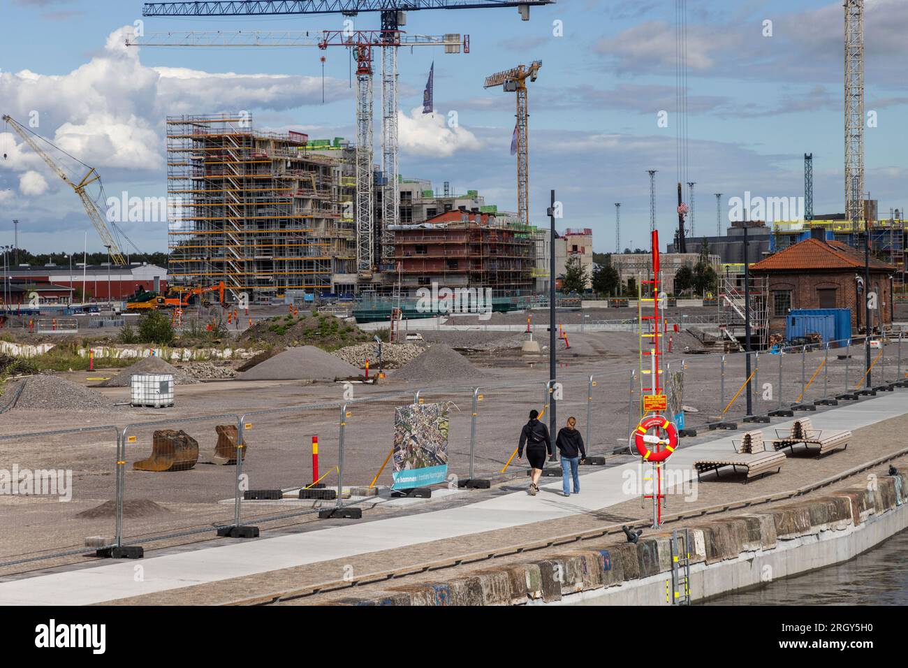 Byggkran hi-res stock photography and images - Alamy