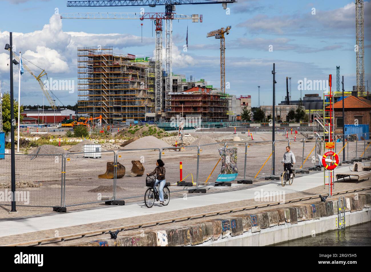 Byggkran hi-res stock photography and images - Alamy