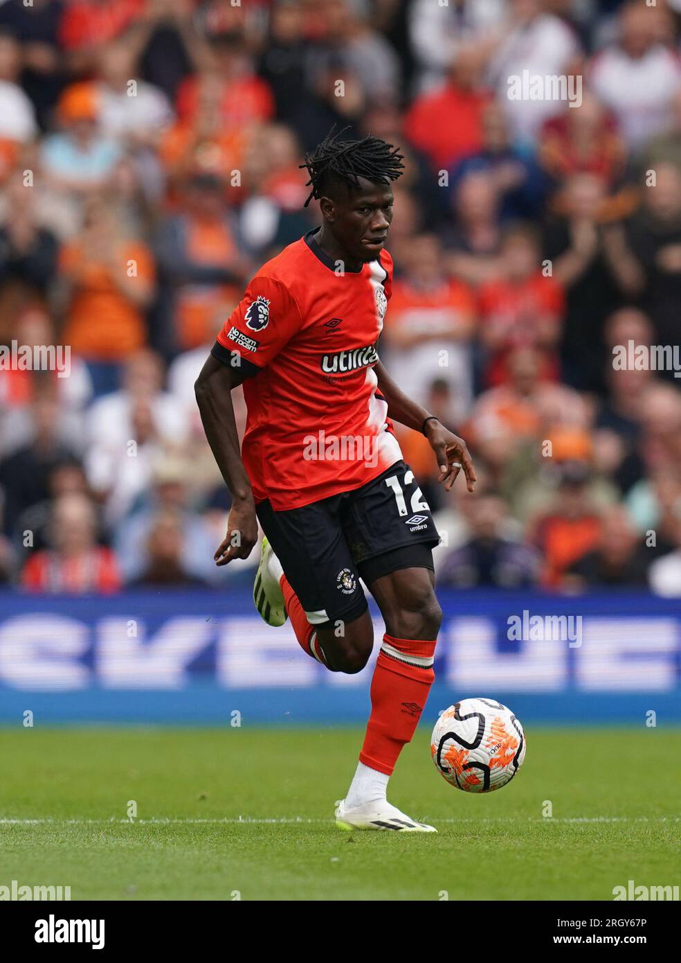 Issa kabore luton town hi-res stock photography and images - Alamy