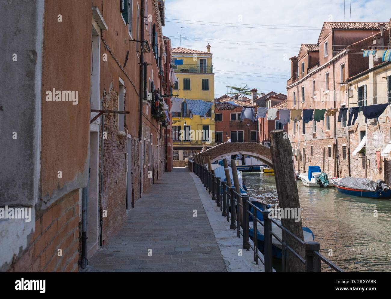 Washing across the canal hi-res stock photography and images - Alamy