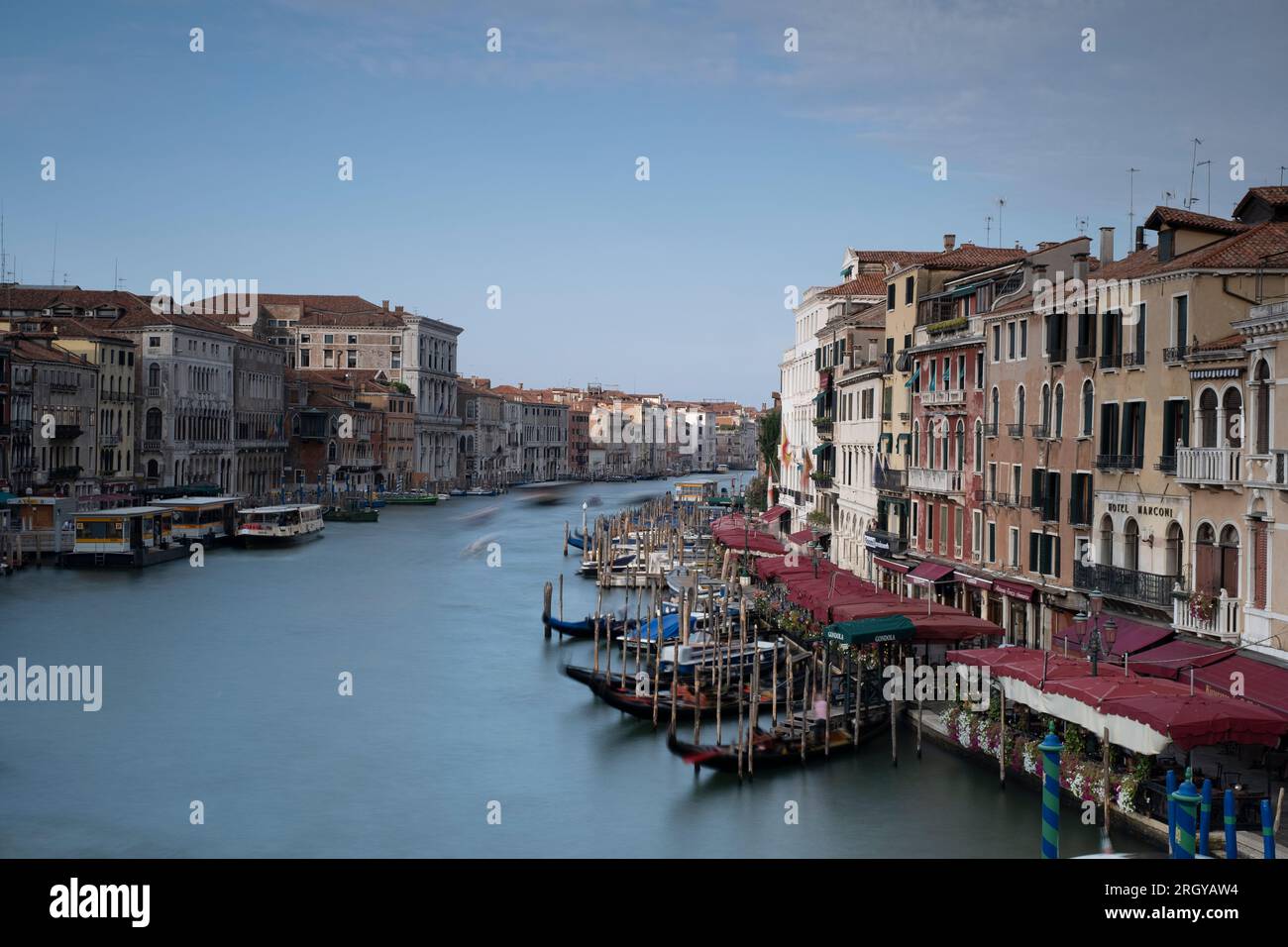 Canal side charm hi-res stock photography and images - Alamy