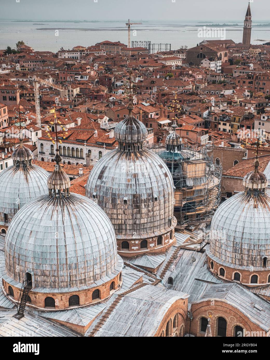 Rooftop designs hi-res stock photography and images - Alamy