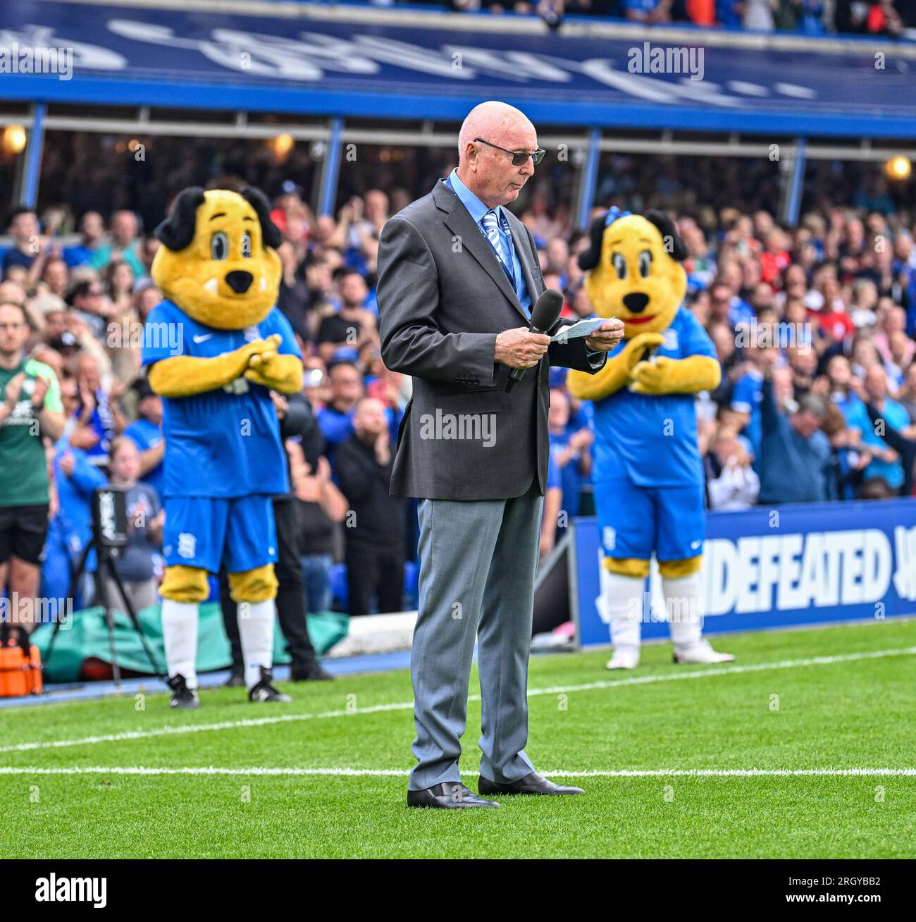 Efl mascots hi-res stock photography and images - Alamy