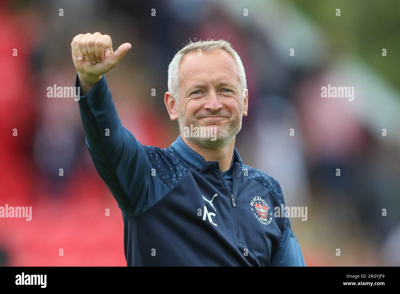 James critchley hi-res stock photography and images - Alamy