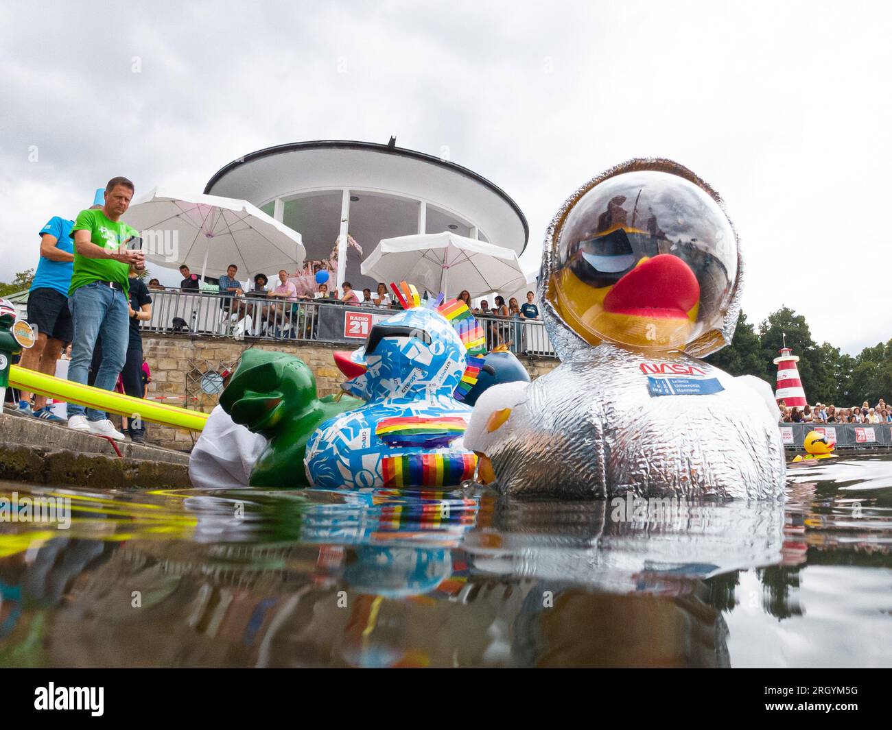 Duck race bath hi-res stock photography and images - Alamy