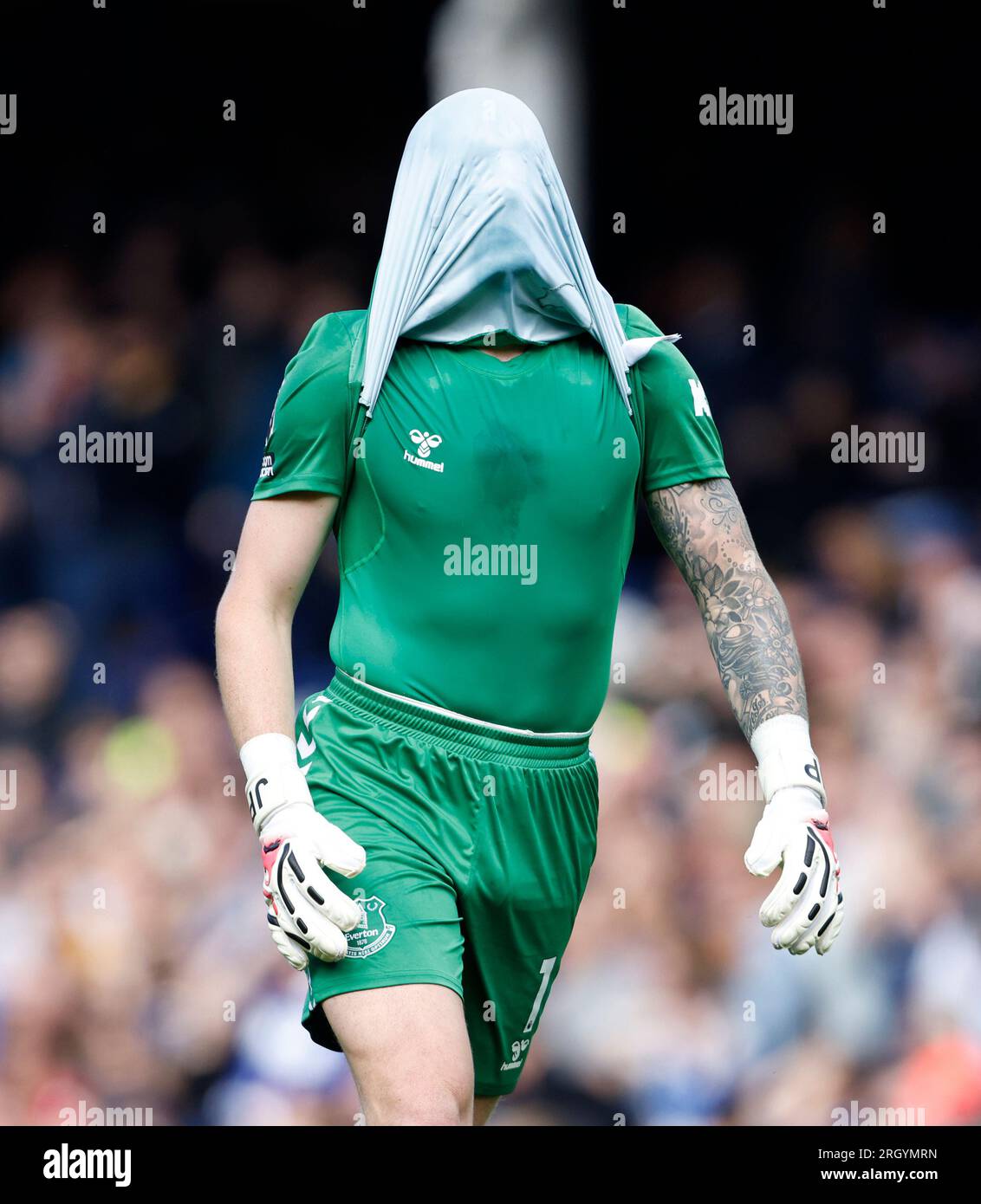 Everton goalkeeper Jordan Pickford frustrated during the Premier League ...