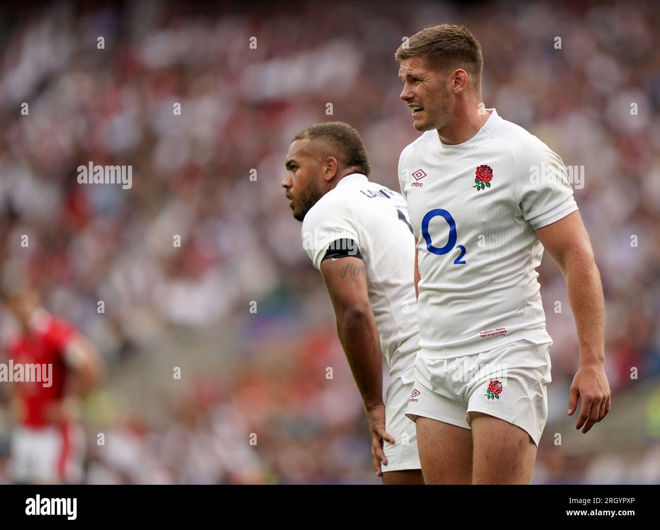 England's Ollie Lawrence (left) and Owen Farrell during the Summer Nations Series match at ...