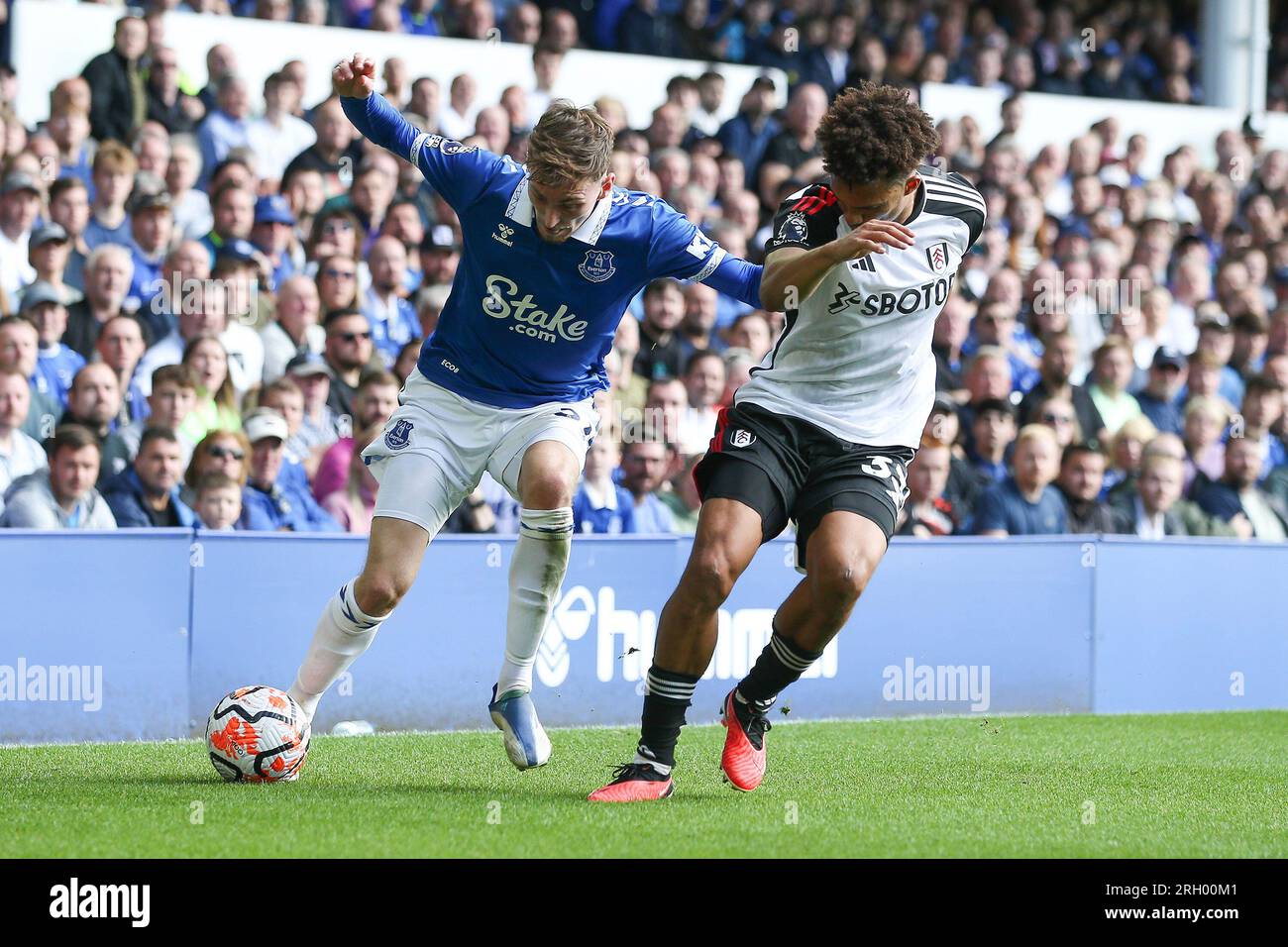 Chris robinson commercial hi-res stock photography and images - Alamy