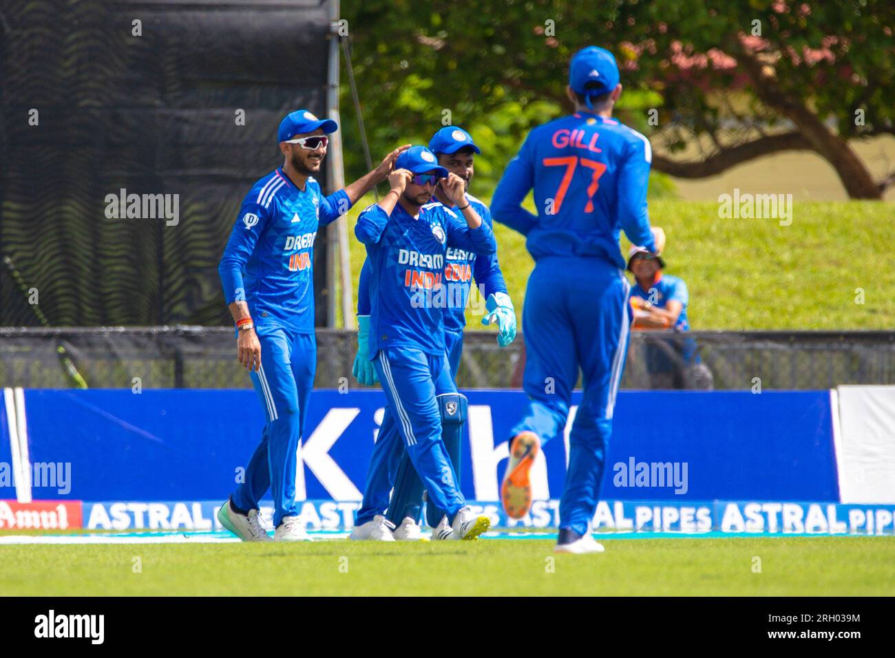 Cricketworld hi-res stock photography and images - Alamy