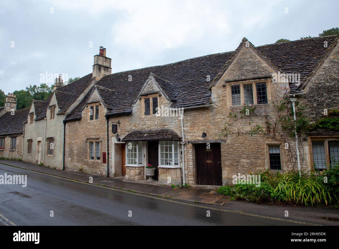 Castle Combe Village in Whiltshire Stock Photo - Alamy