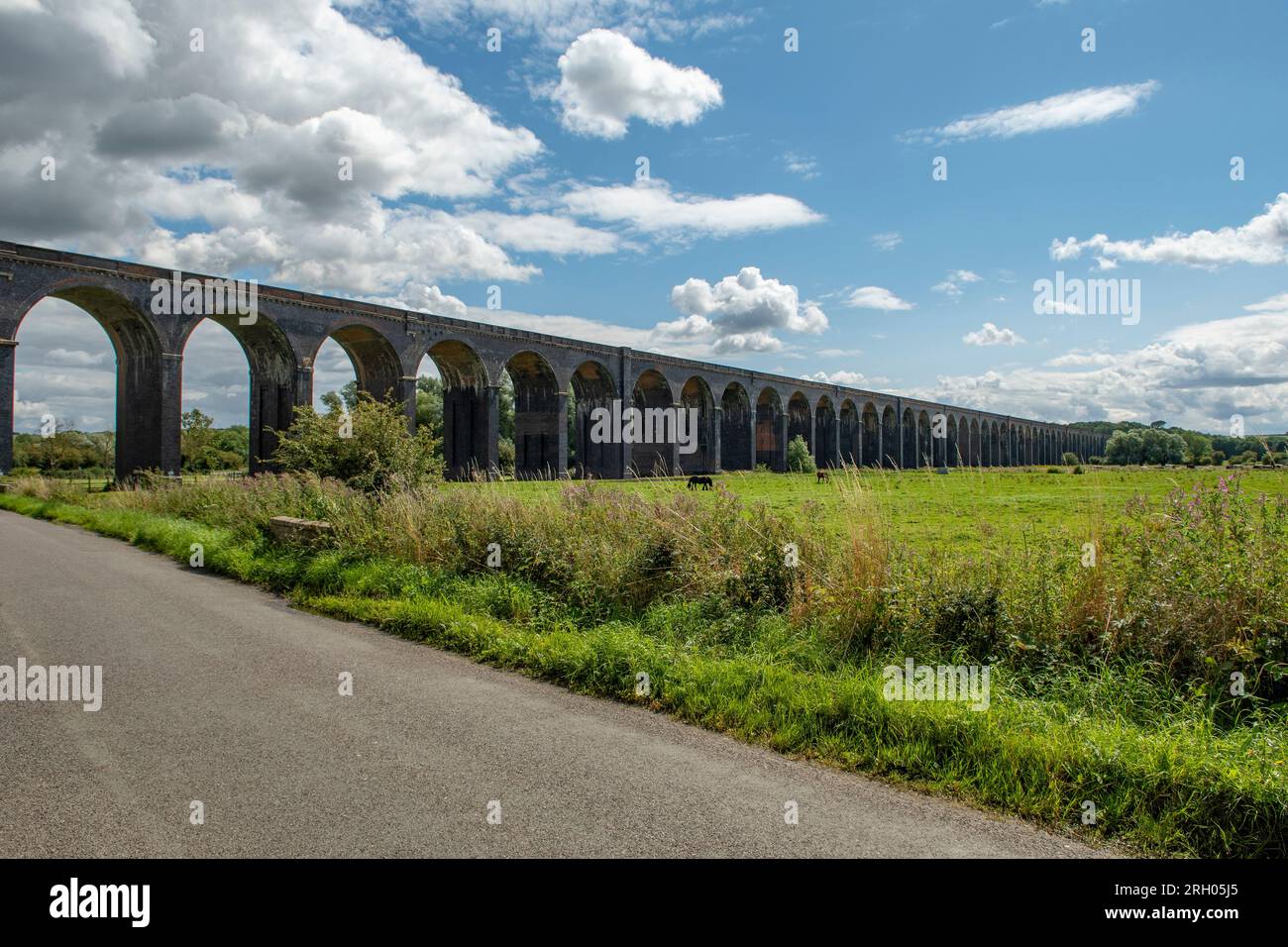 Welland Viaduct, Harringworth, Northamptonshire, England Stock Photo ...