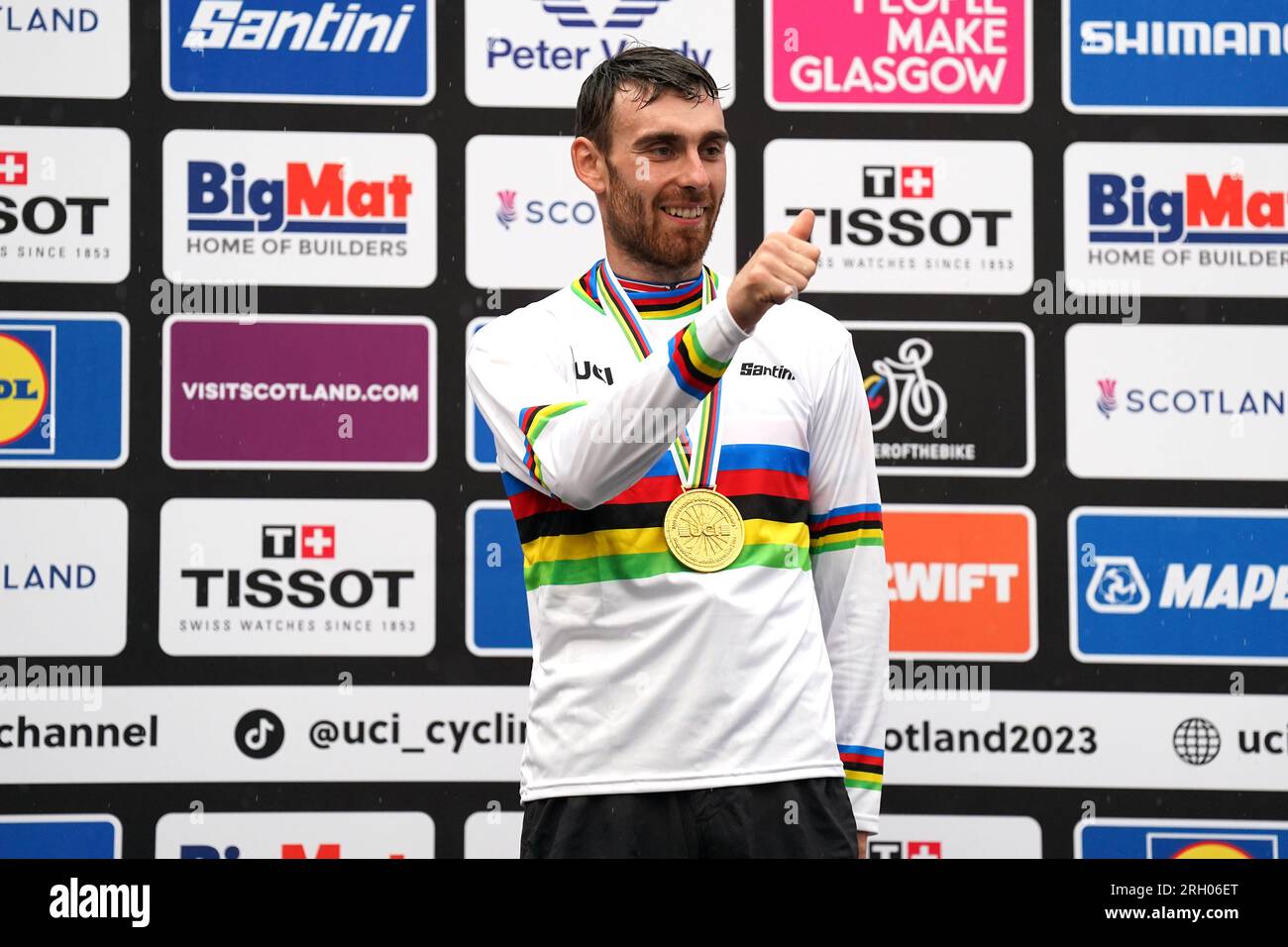 Great Britain's Jack Carthy celebrates with the gold medal after ...