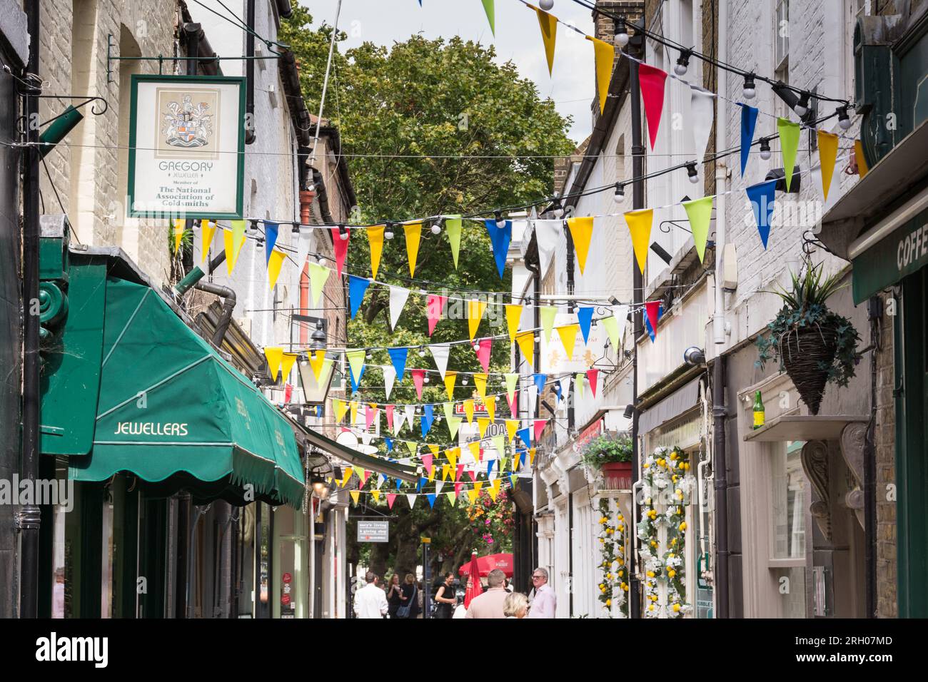 Bunting shop hi-res stock photography and images - Alamy