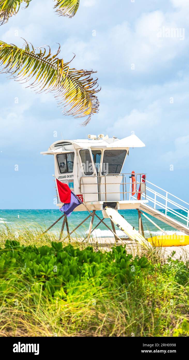 Lifeguard station on the beach in Fort Lauderdale, Florida USA Stock ...