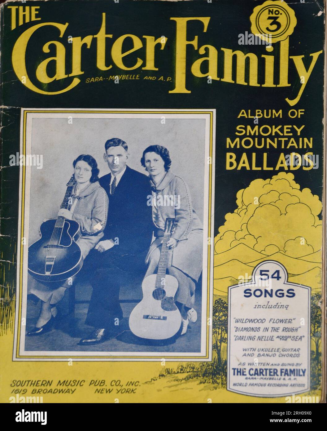 Bluegrass trio hi-res stock photography and images - Alamy