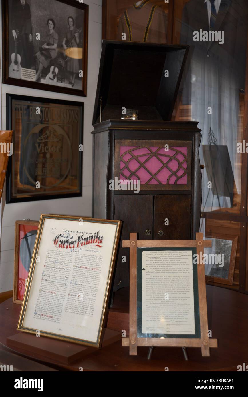Sheet music, musical instruments and other items at the Carter Fold ...