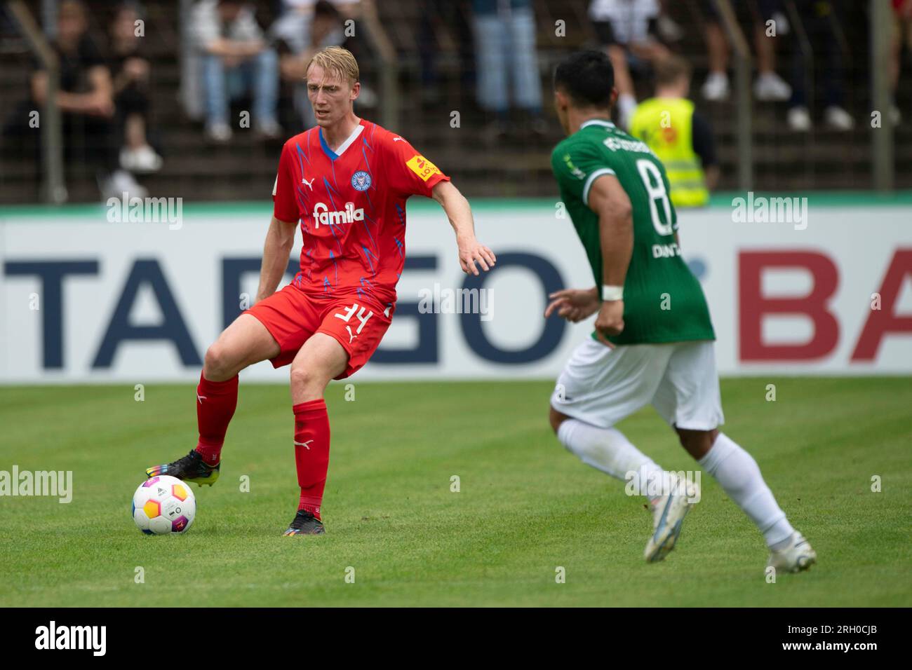 Colin KLEINE-BEKEL (KI) versus Allan Firmino DANTAS, action, duels ...