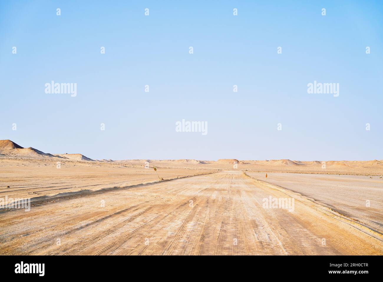 A wide view of the sahara desert and all it's beauty Stock Photo - Alamy