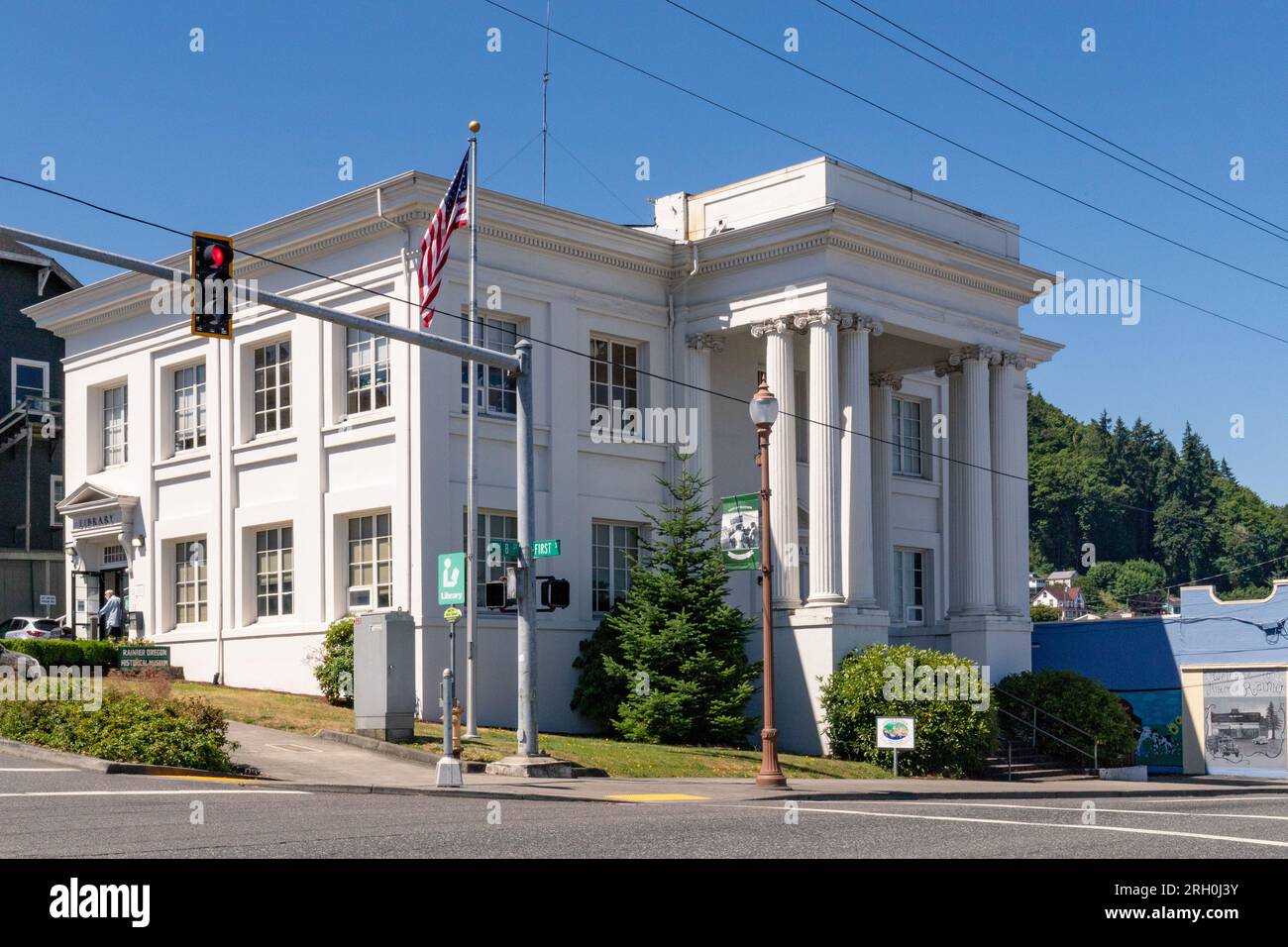 Oregon public library hi-res stock photography and images - Alamy