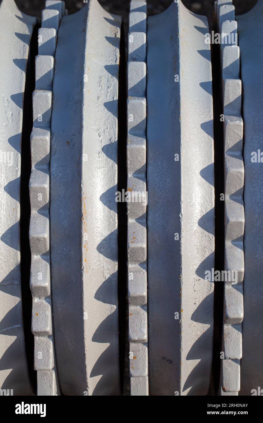 Wheels and teeth hi-res stock photography and images - Alamy