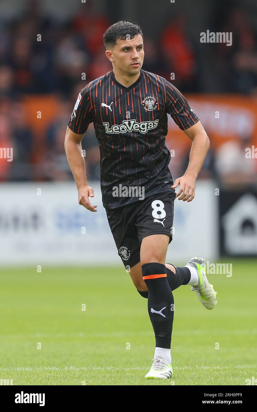 Albie Morgan #8 of Blackpool during the Sky Bet League 1 match Exeter ...