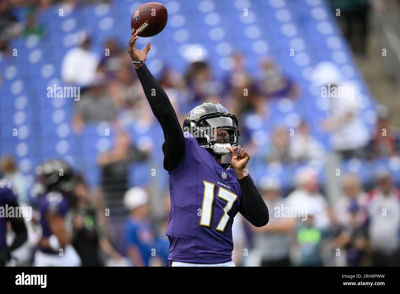 Baltimore Ravens quarterback Josh Johnson (17) warms up before an NFL ...