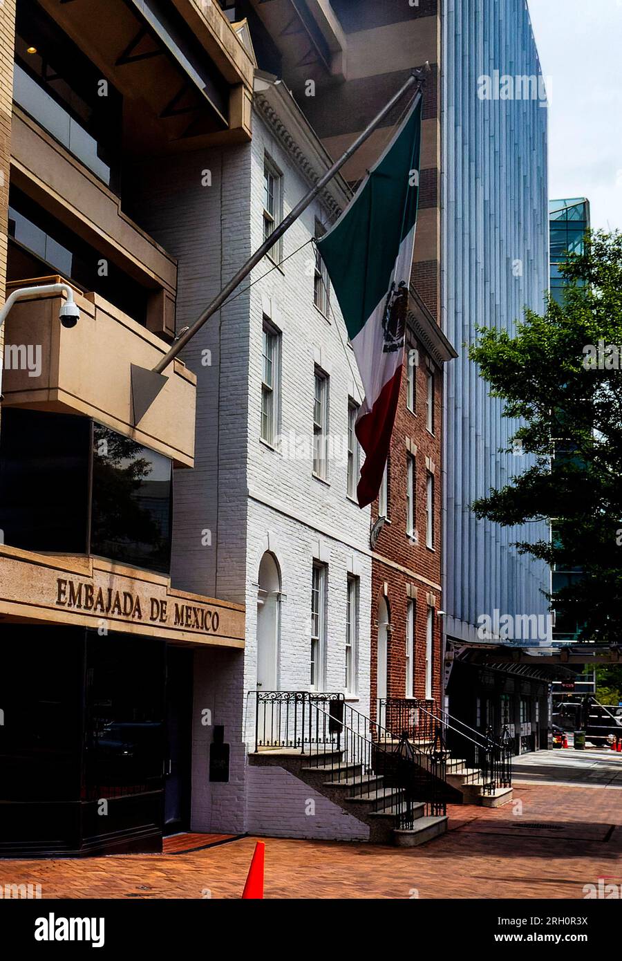 Embaja de mexico hi-res stock photography and images - Alamy