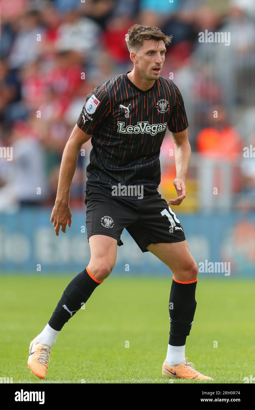 Jake Beesley #18 of Blackpool during the Sky Bet League 1 match Exeter ...